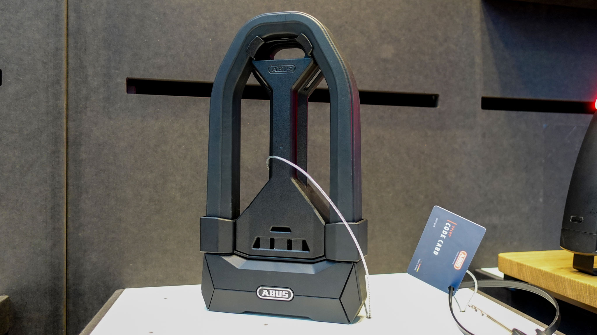 Abus Granit Super Extreme 2500, l'antivol de tous les superlatifs