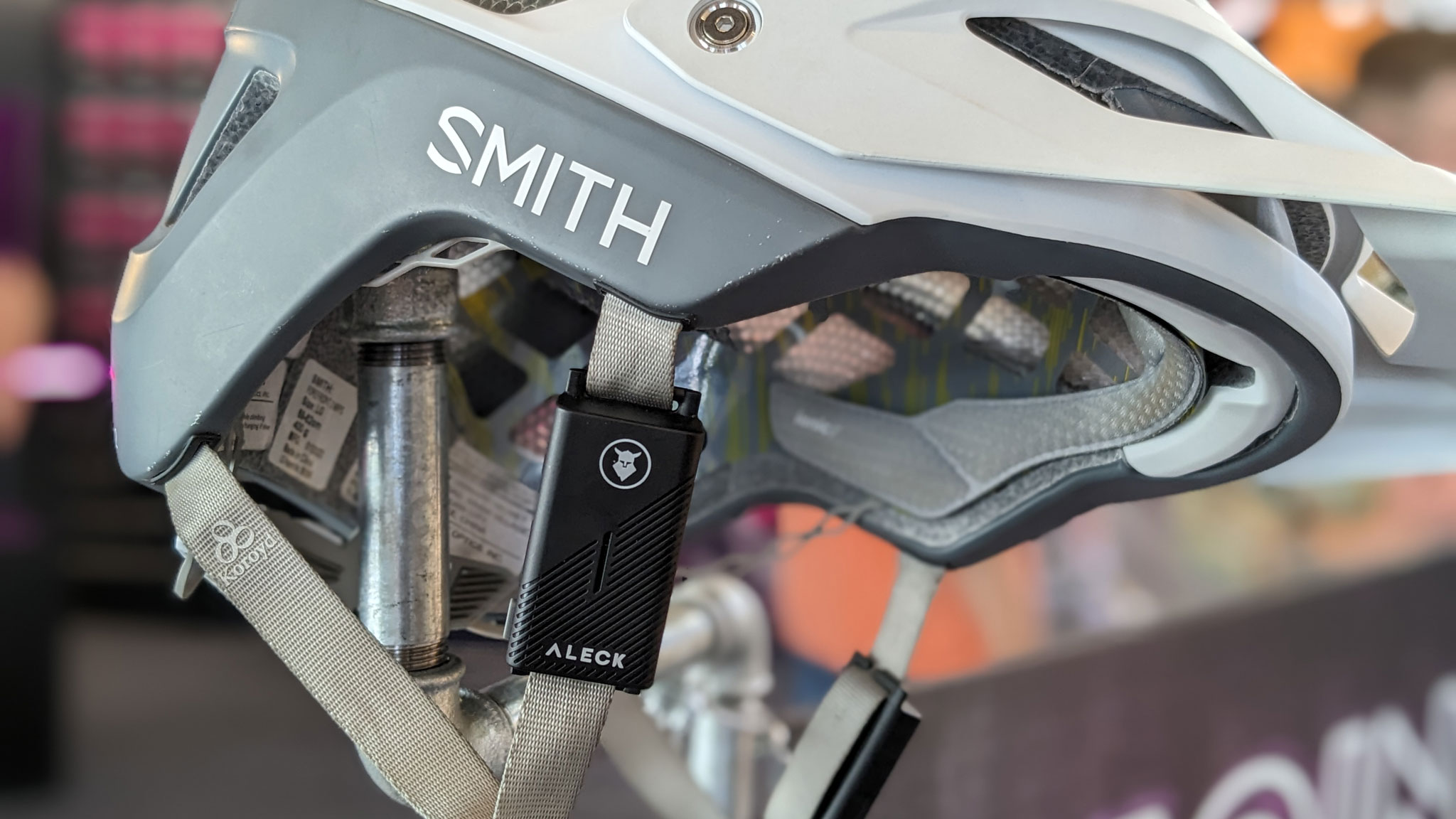 Aleck Punks : la communication entre cyclistes sans limite