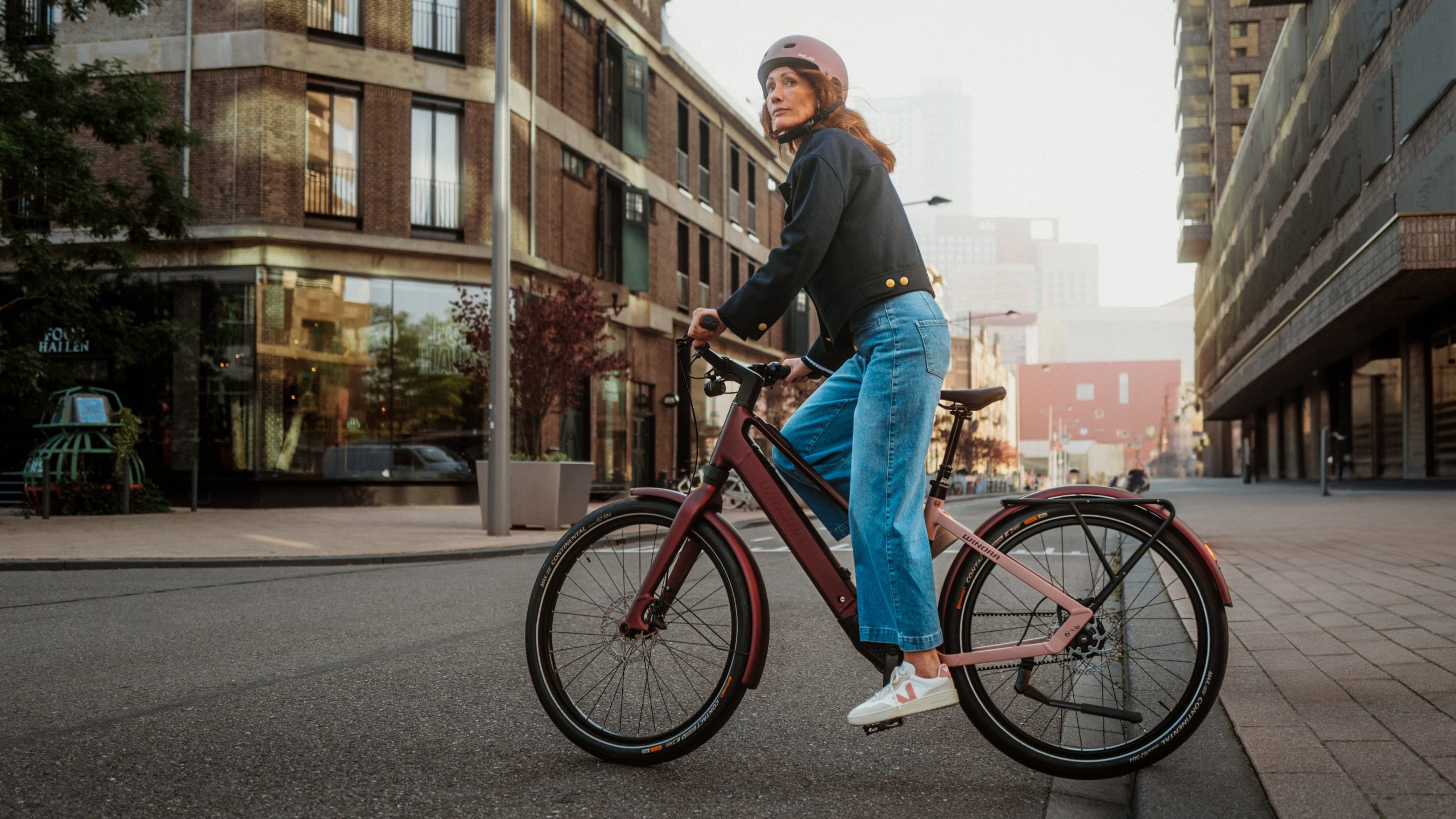 Winora iRide Pure : un vélo électrique léger et confortable équipé d'un ...