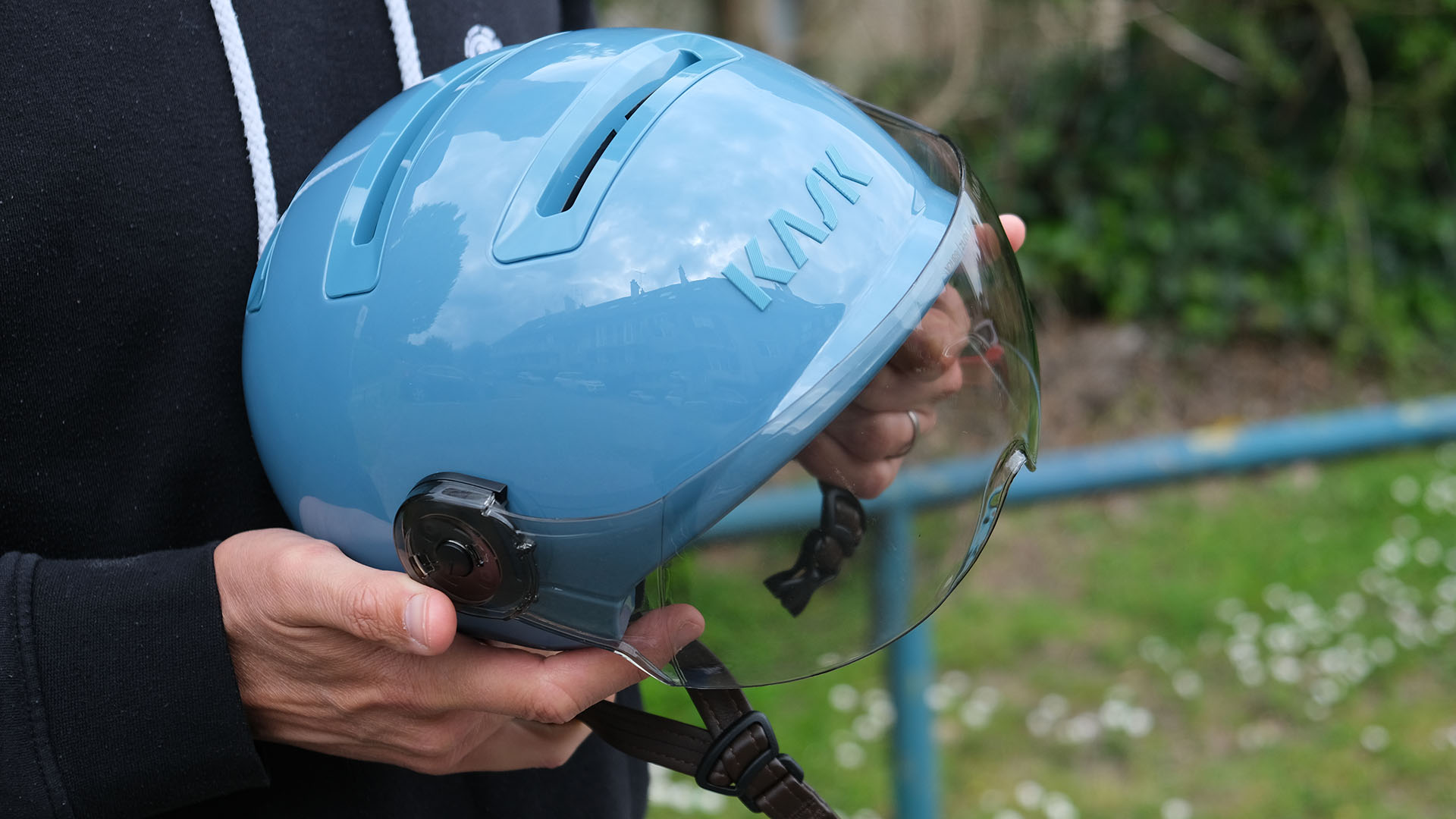 Test – Kask Urban R, un casque confortable et stylé à visière ...