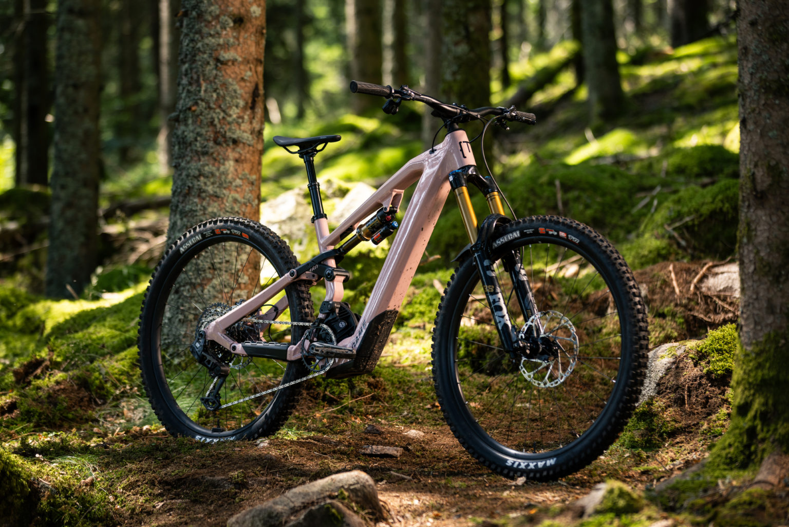 Moustache Game 2025 : le nouveau VTTAE de la marque se prend au jeu