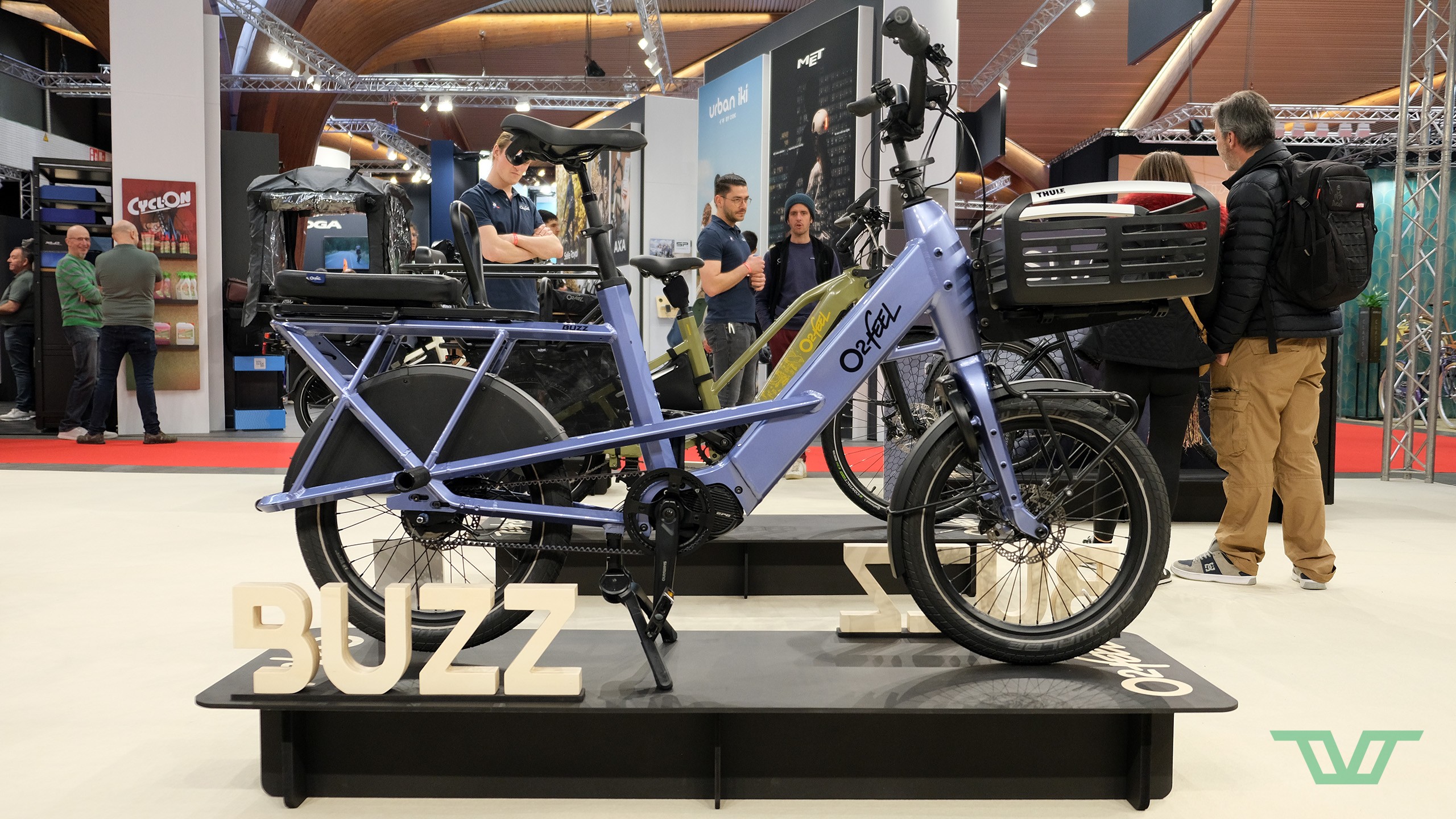 O2feel Buzz : un vélo cargo compact biplace très costaud