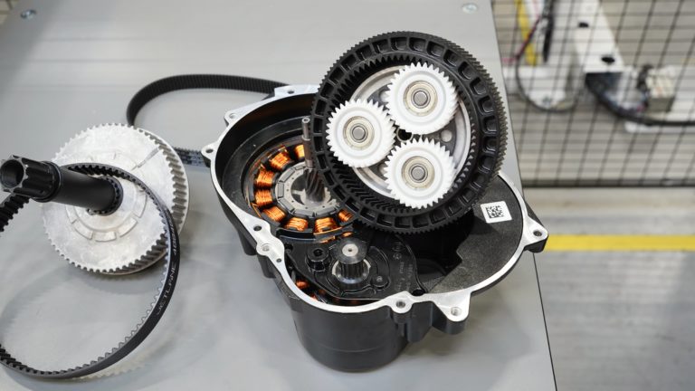 Owuru : le moteur automatique de Decathlon qui simplifie le vélo électrique
