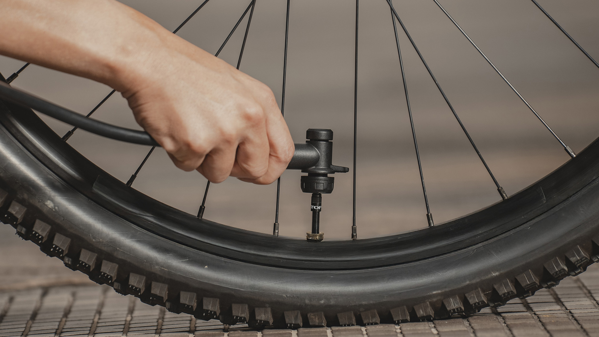 Topeak TurboFlow : la valve qui promet de révolutionner le montage tubeless