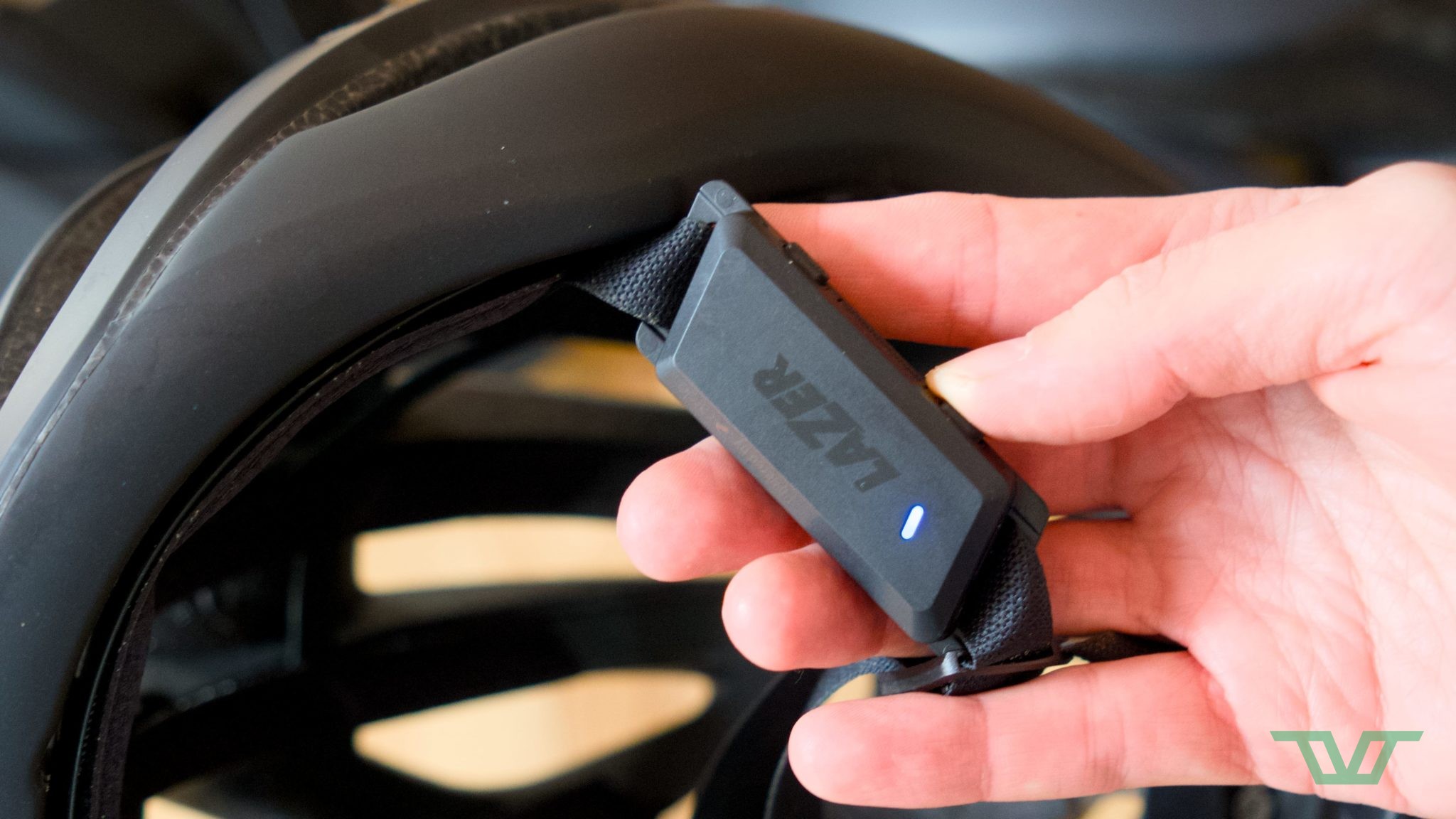 Test – Lazer VeloVox : la solution intercom de Shimano pour rester ...